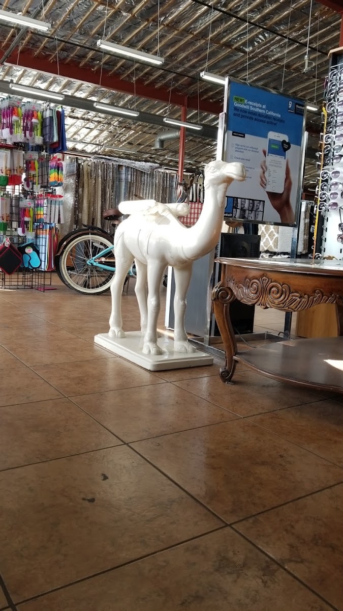 Goodwill Southern California Retail Store & Donation Center Los Angeles ...