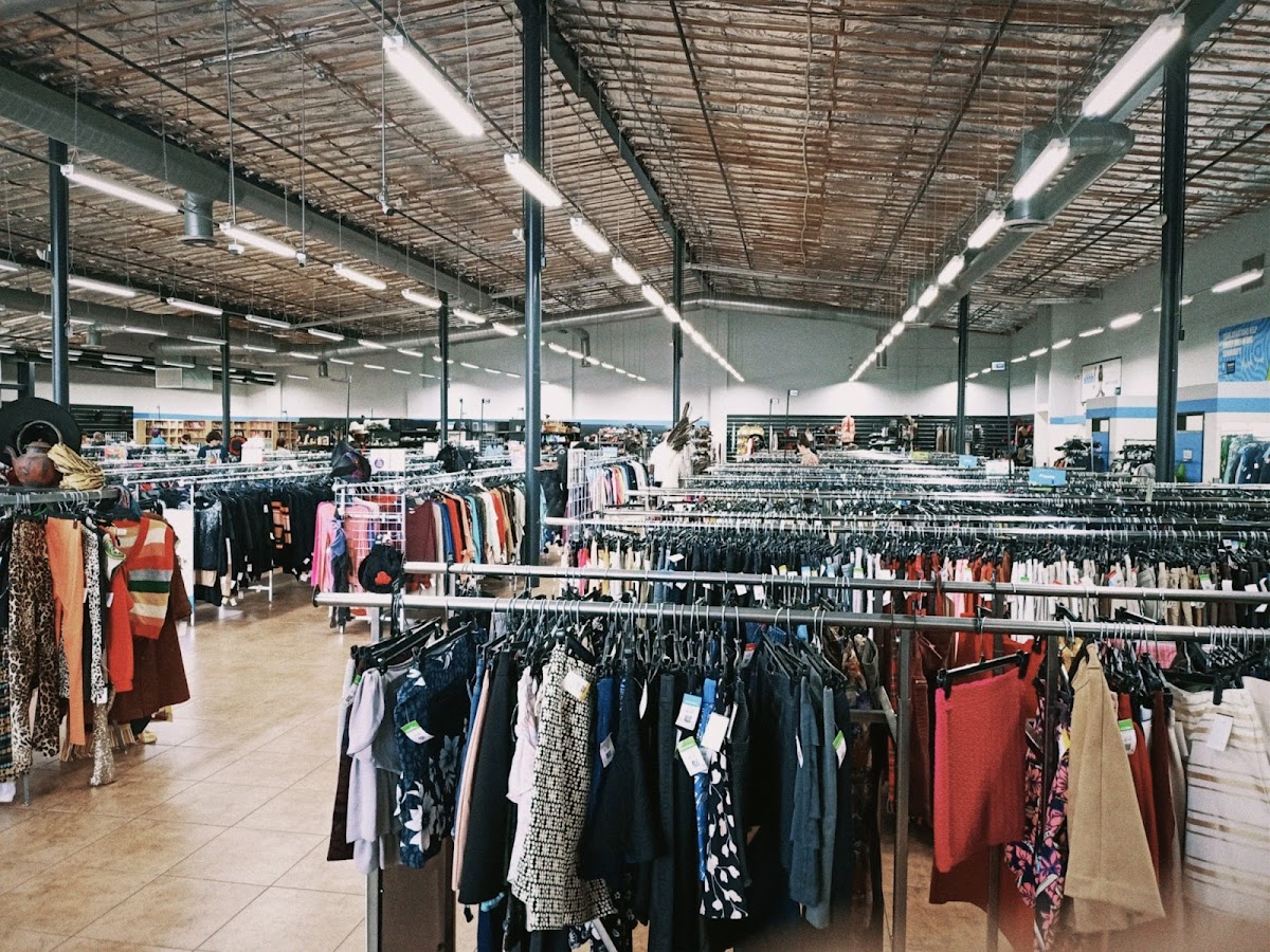 Goodwill Southern California Retail Store & Donation Center Los Angeles ...